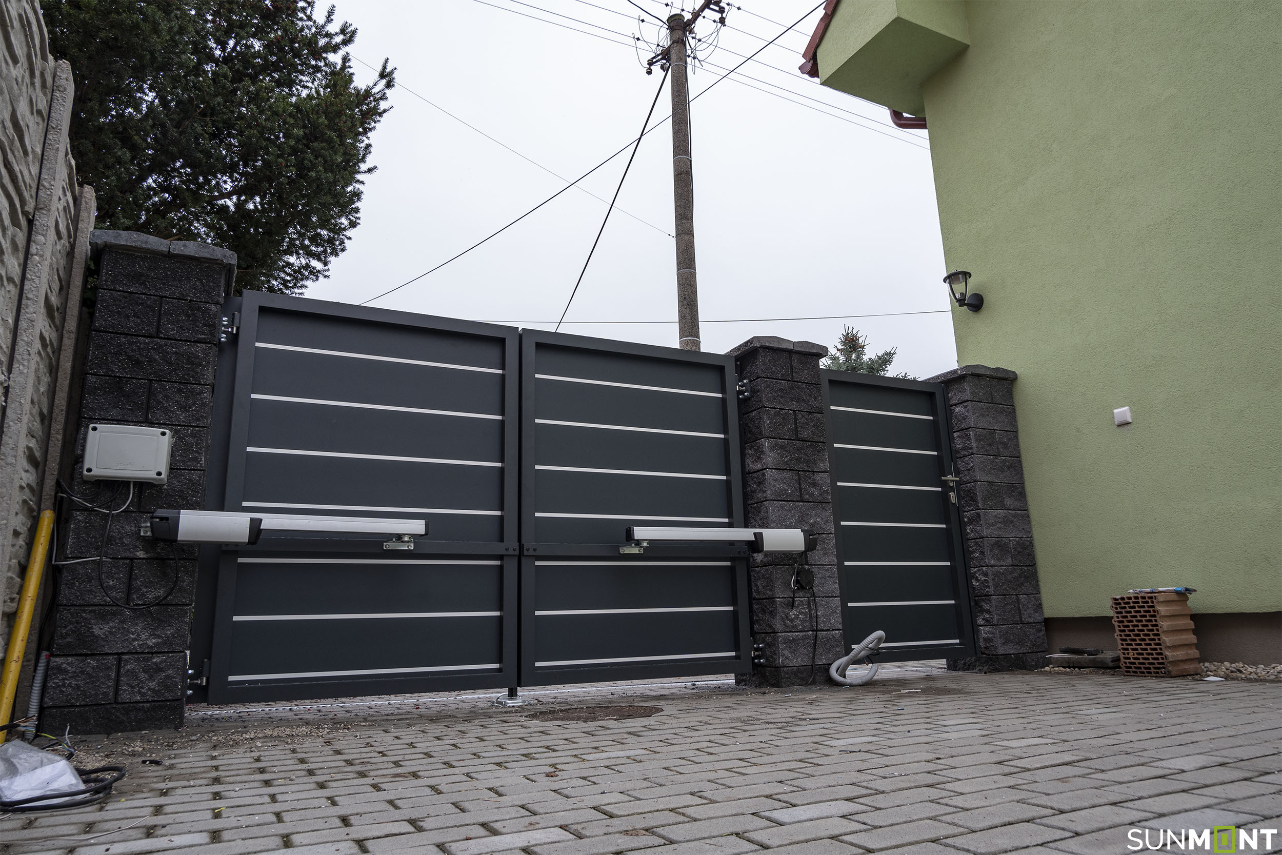 Hliníkové oplotenie domu BLOCK – SUNMONT